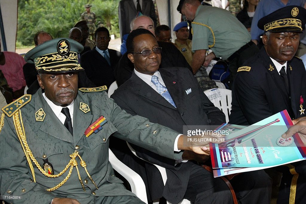Cameroun Army Chief Admits Atrocities On Civilians - BaretaNews